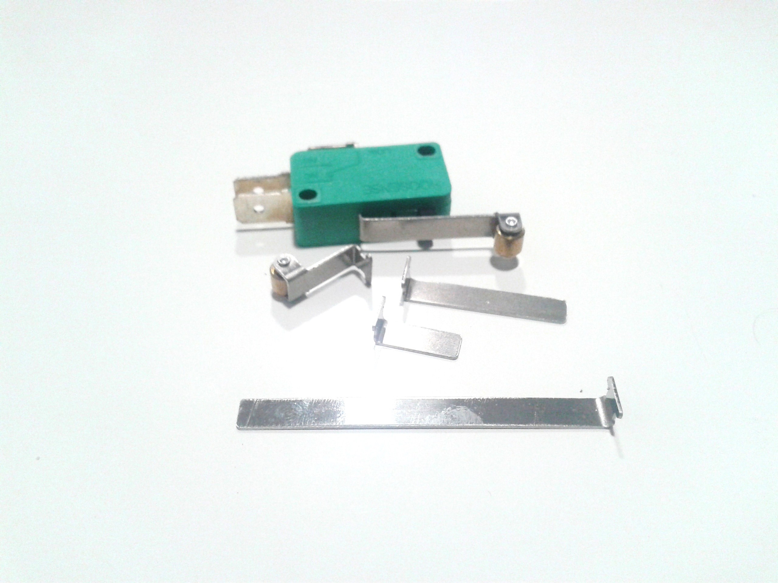 MICRO SWITCH UNIVERSAL 16AMP (TERM.6,3) - Micro-interruptores tipo (226 ...